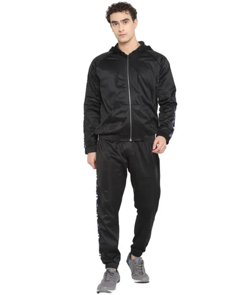 Custom Tracksuit Manufacturers | Best Tracksuit Vendors
